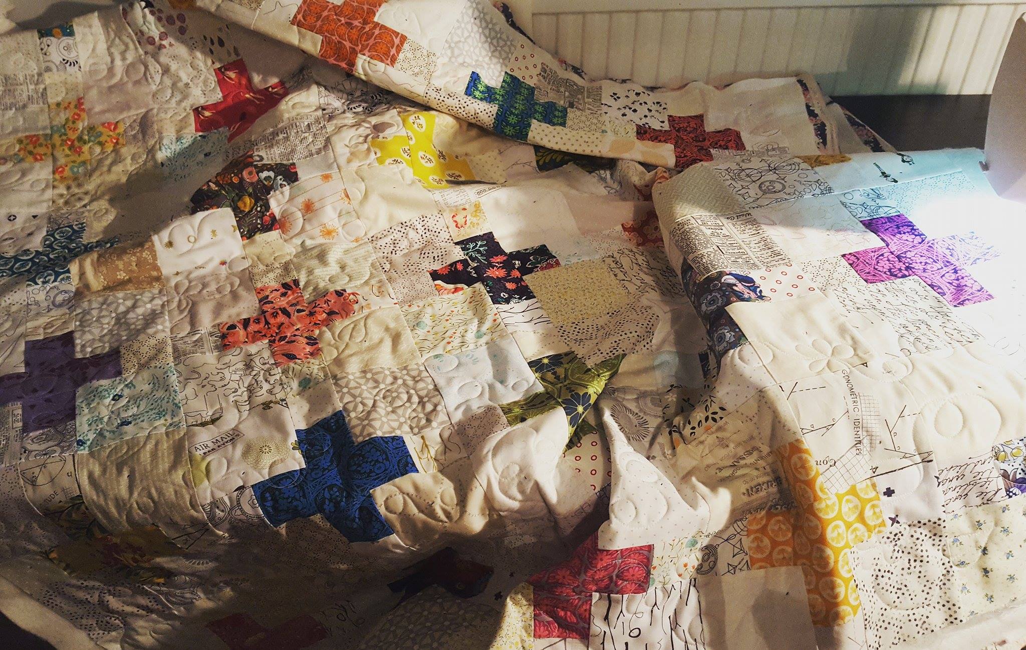 Scrappy Plus Sign Quilt (- and tutorial) | cuckooblue